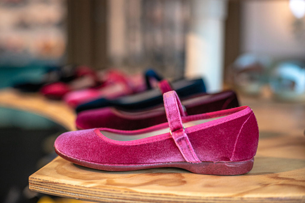 Girls Shoes – Go Play Shoes